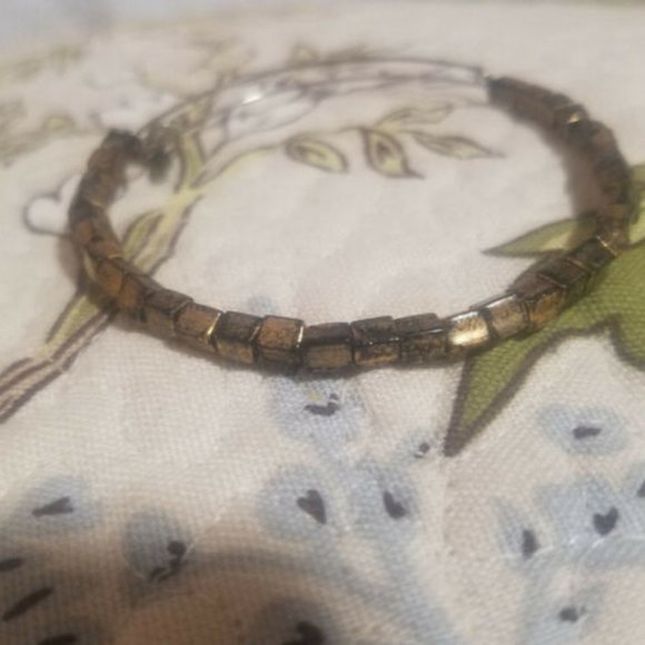 Alex and Ani | Jewelry | Alex And Ani Metallic Cube Beaded Charm ...